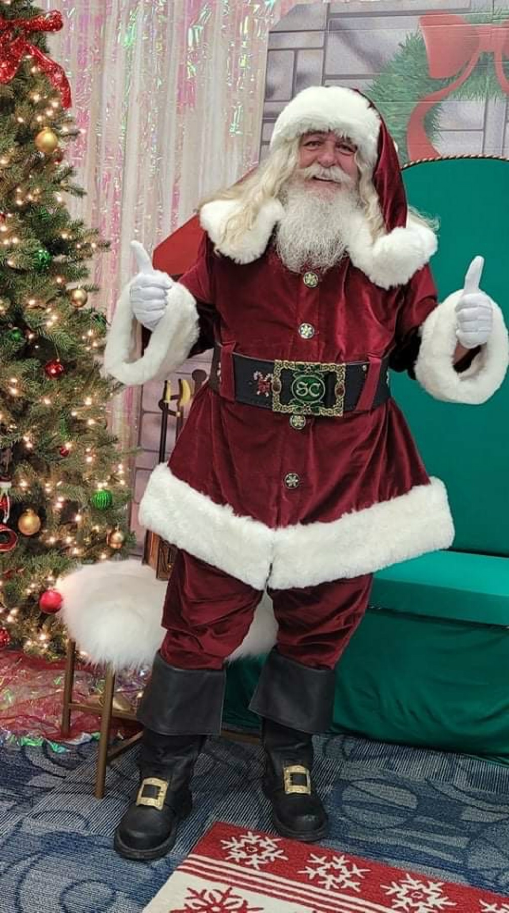 Santas and Holidays - The Singing Seamstress - Custom Designs by ...