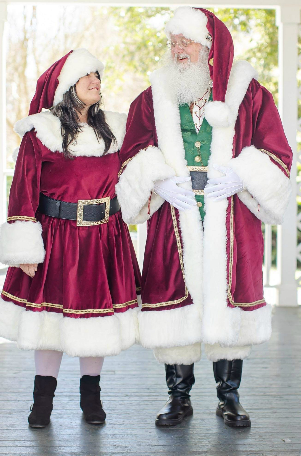 Santas and Holidays - The Singing Seamstress - Custom Designs by ...