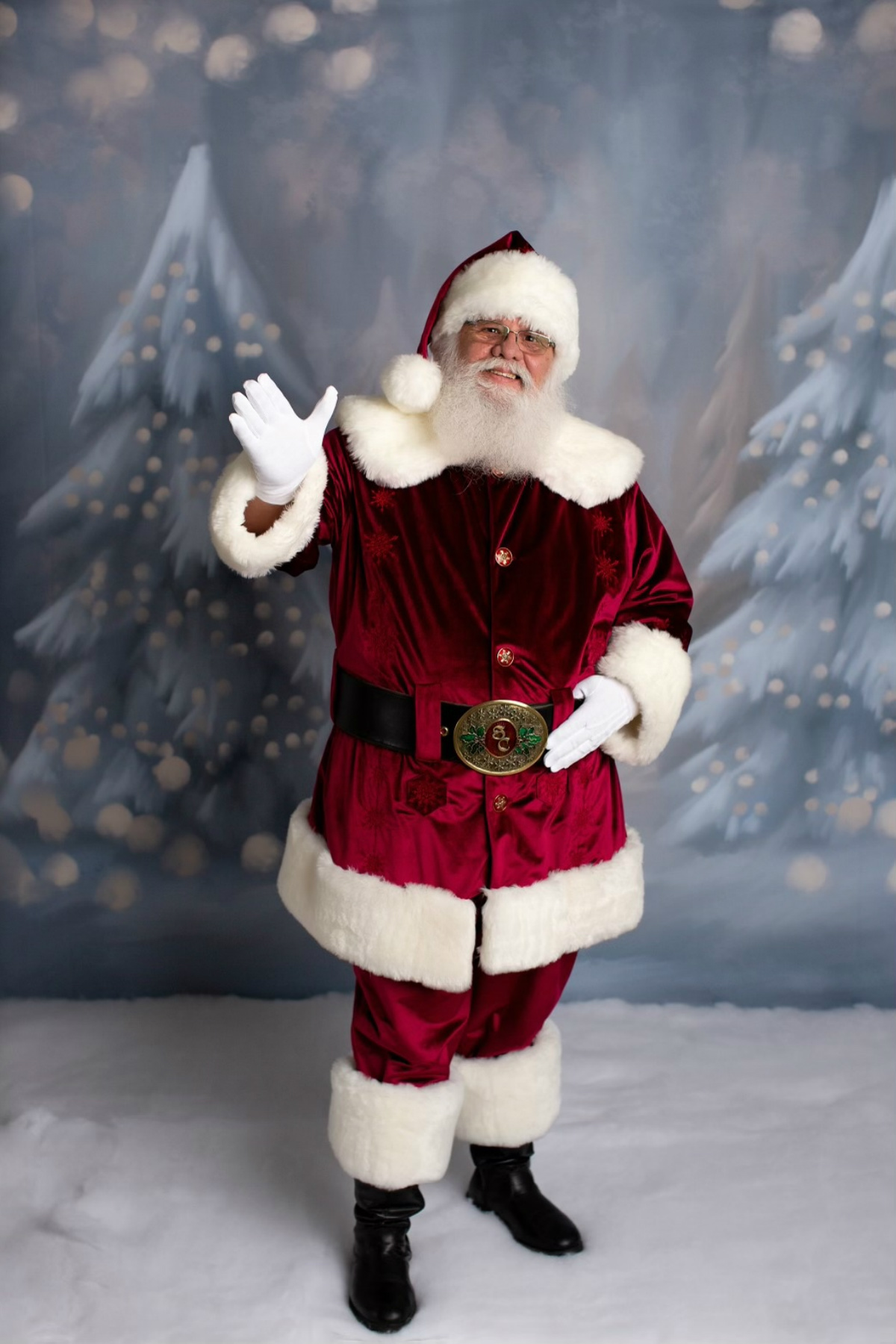 Santas and Holidays - The Singing Seamstress - Custom Designs by ...